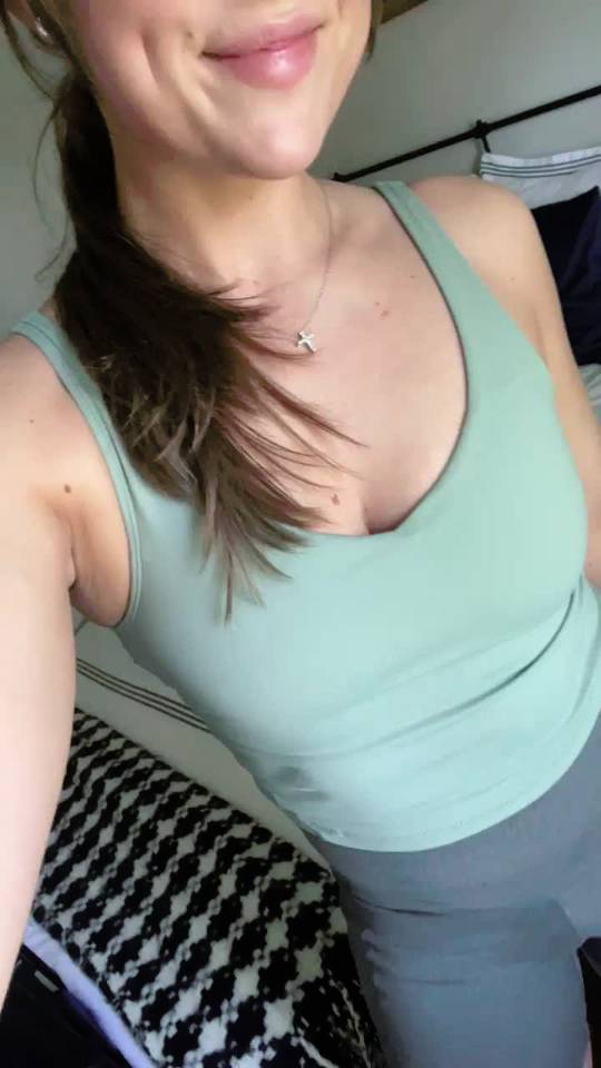 I guess these shorts are a little revealing, huh | Scrolller