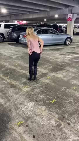 I have a newfound passion for flashing in public 😋 | Scrolller