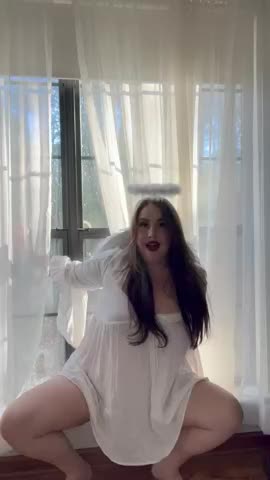 I hope you don't mind me being a little loud 😇 | Scrolller