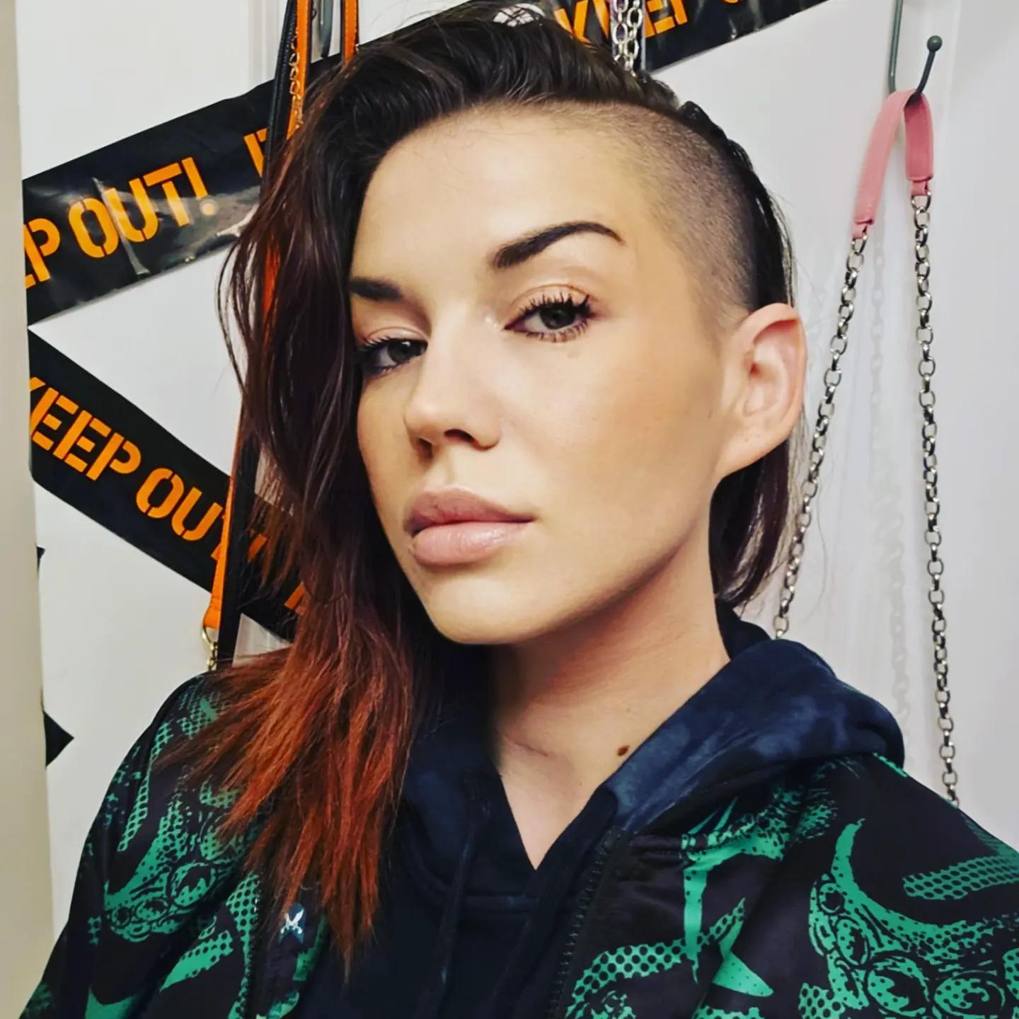 I like it short | Scrolller