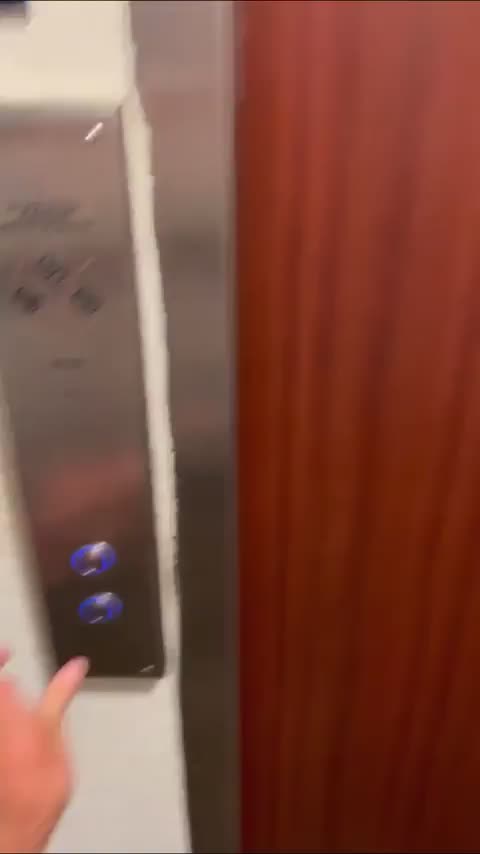 I’ll be waiting in the elevator | Scrolller