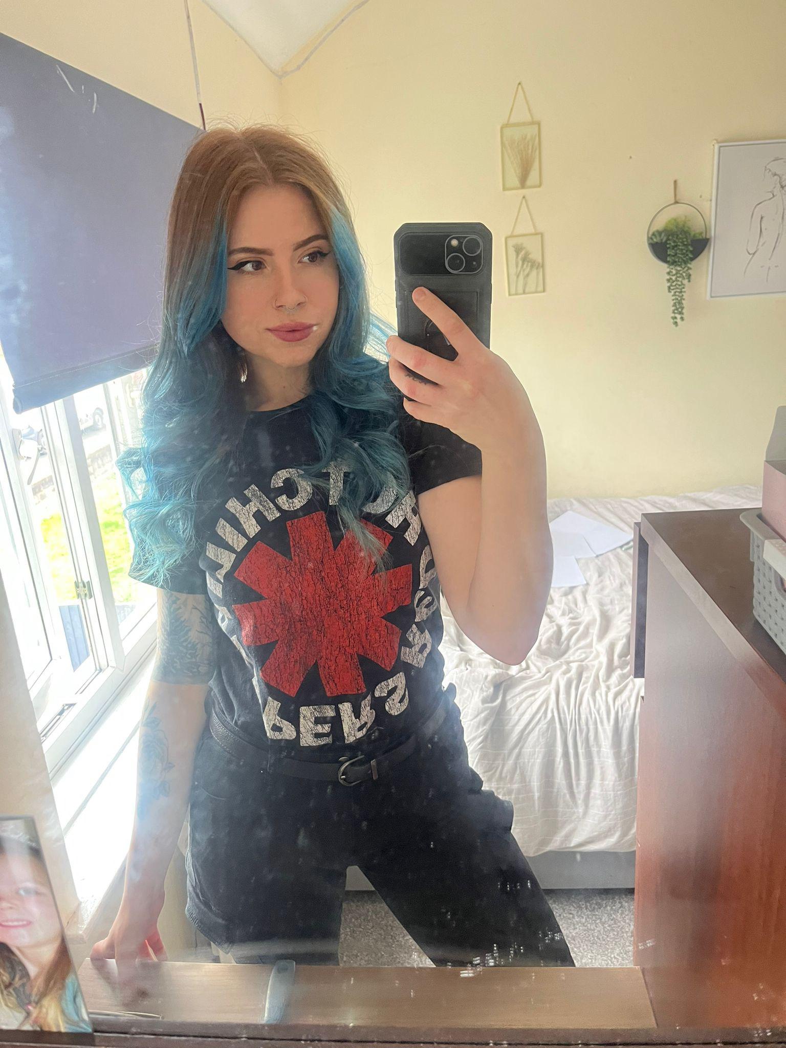 I look super innocent but I’d peg you super hard 😈 | Scrolller