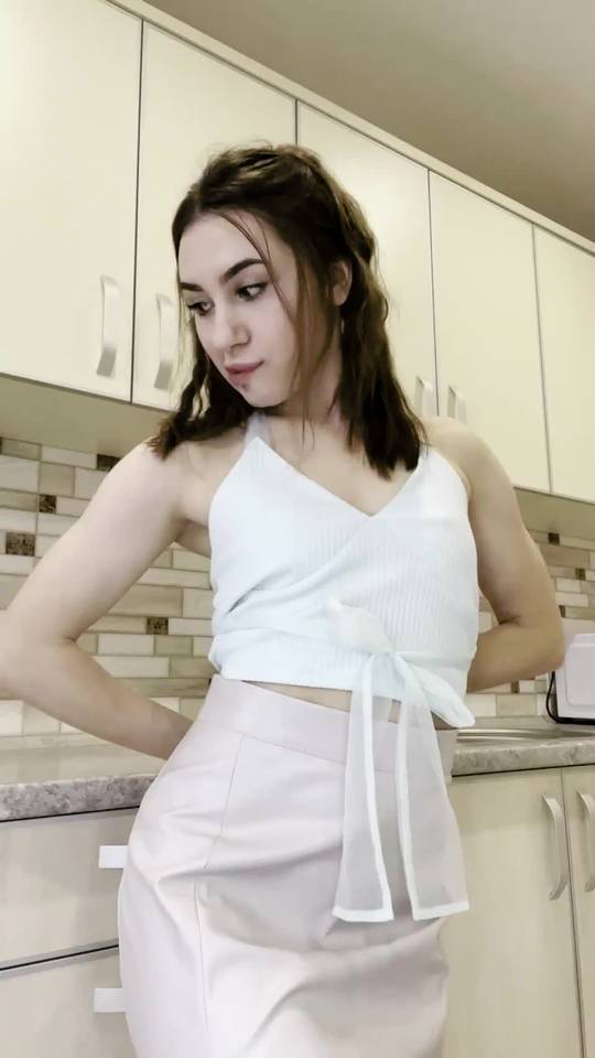 I love to surprise you | Scrolller