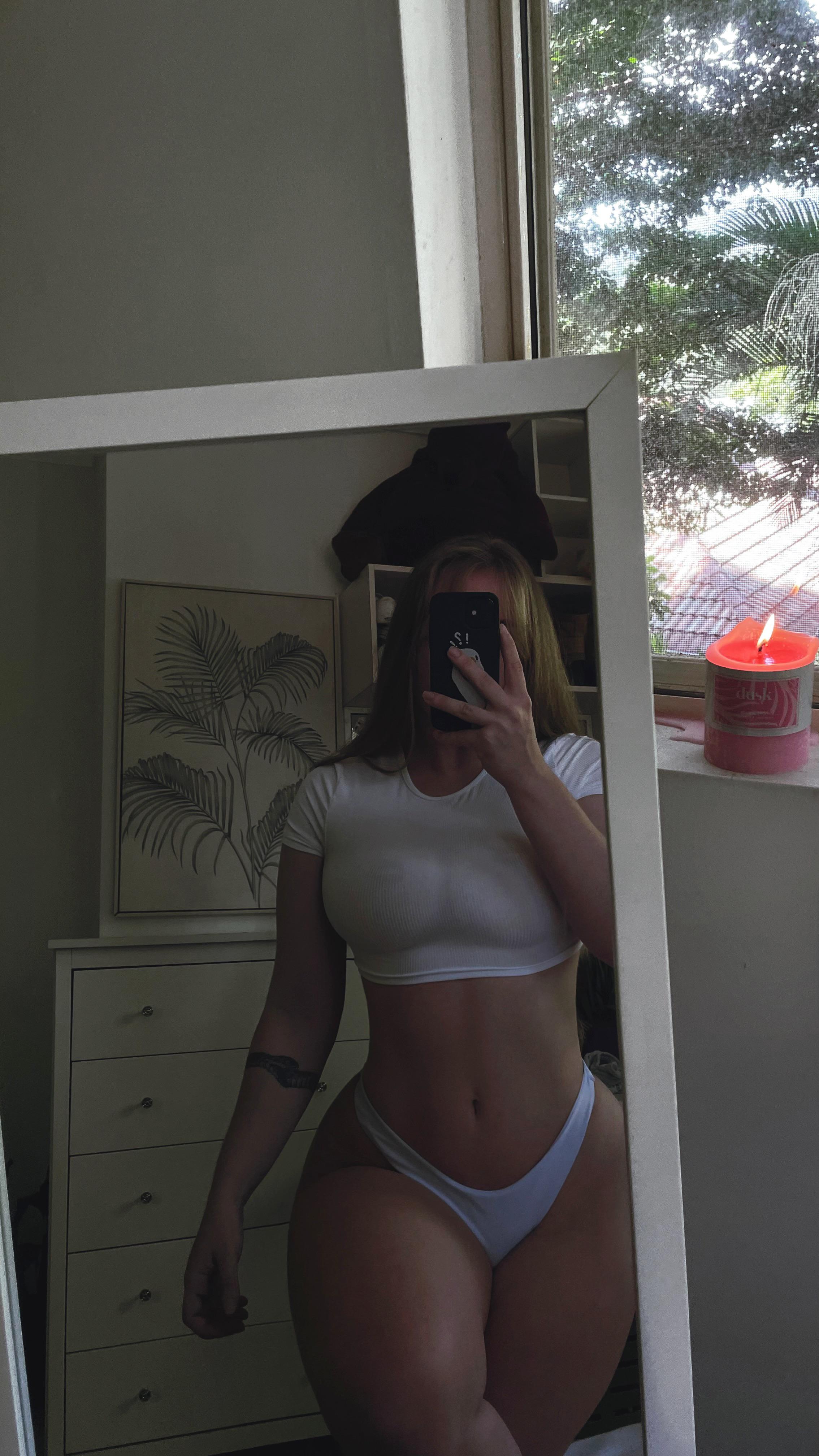 I love wearing super tight shirts | Scrolller