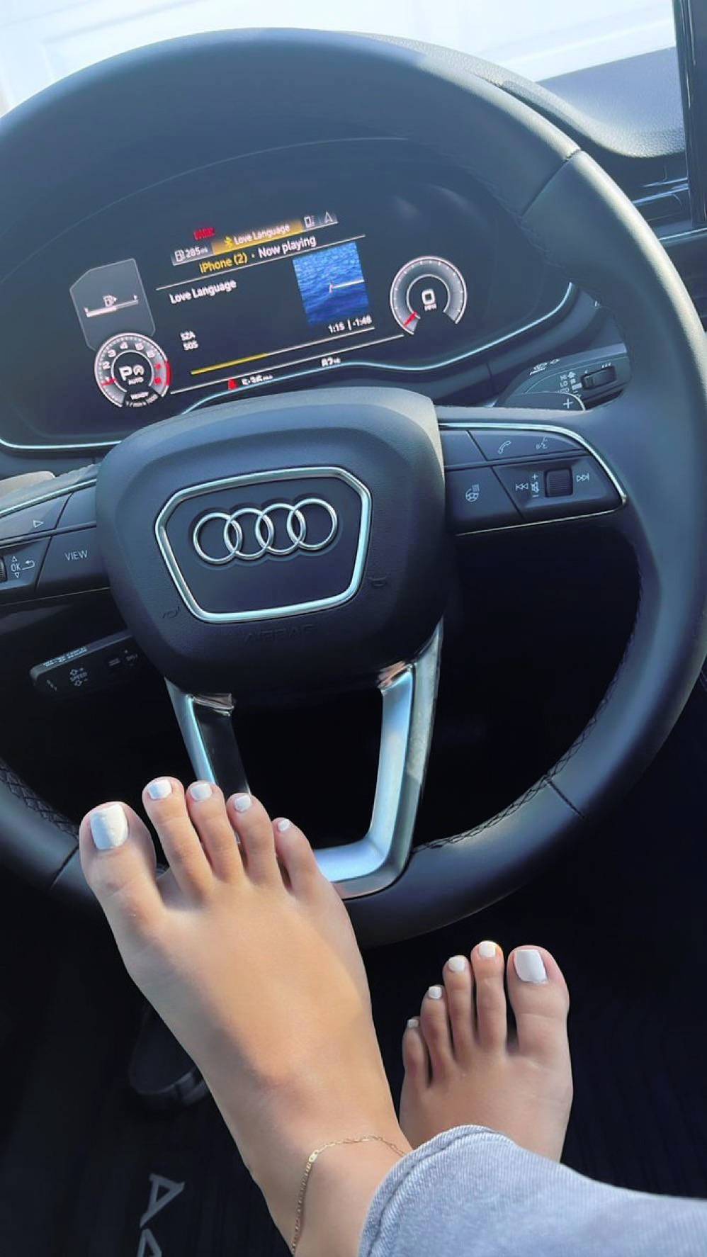 I love white toes in the Audi oc | Scrolller