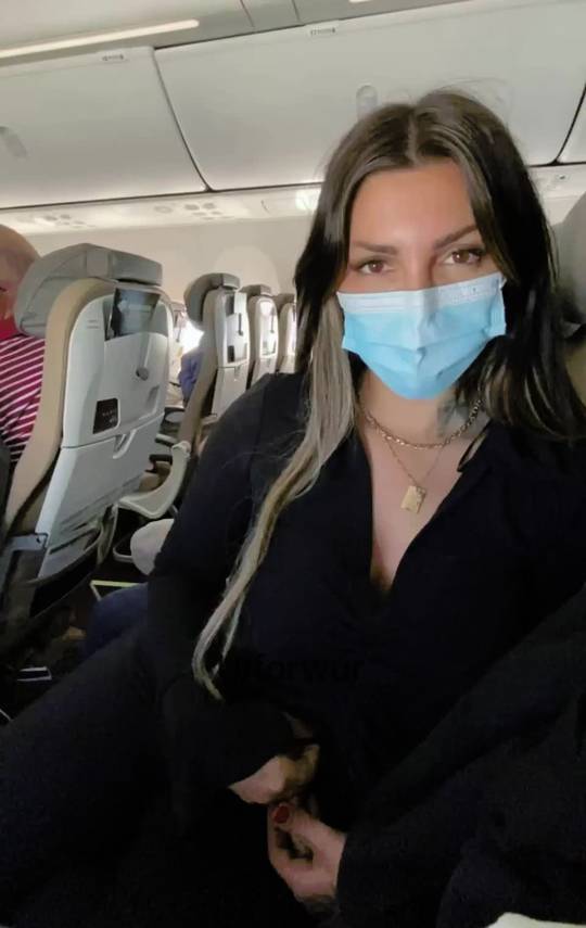 I’m a great travel buddy | Scrolller