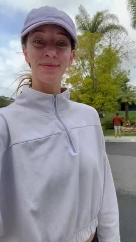 I’m this neighborhood’s favorite flasher…I mean jogger | Scrolller