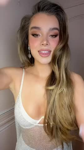 I think, she does indeed look good... | Scrolller