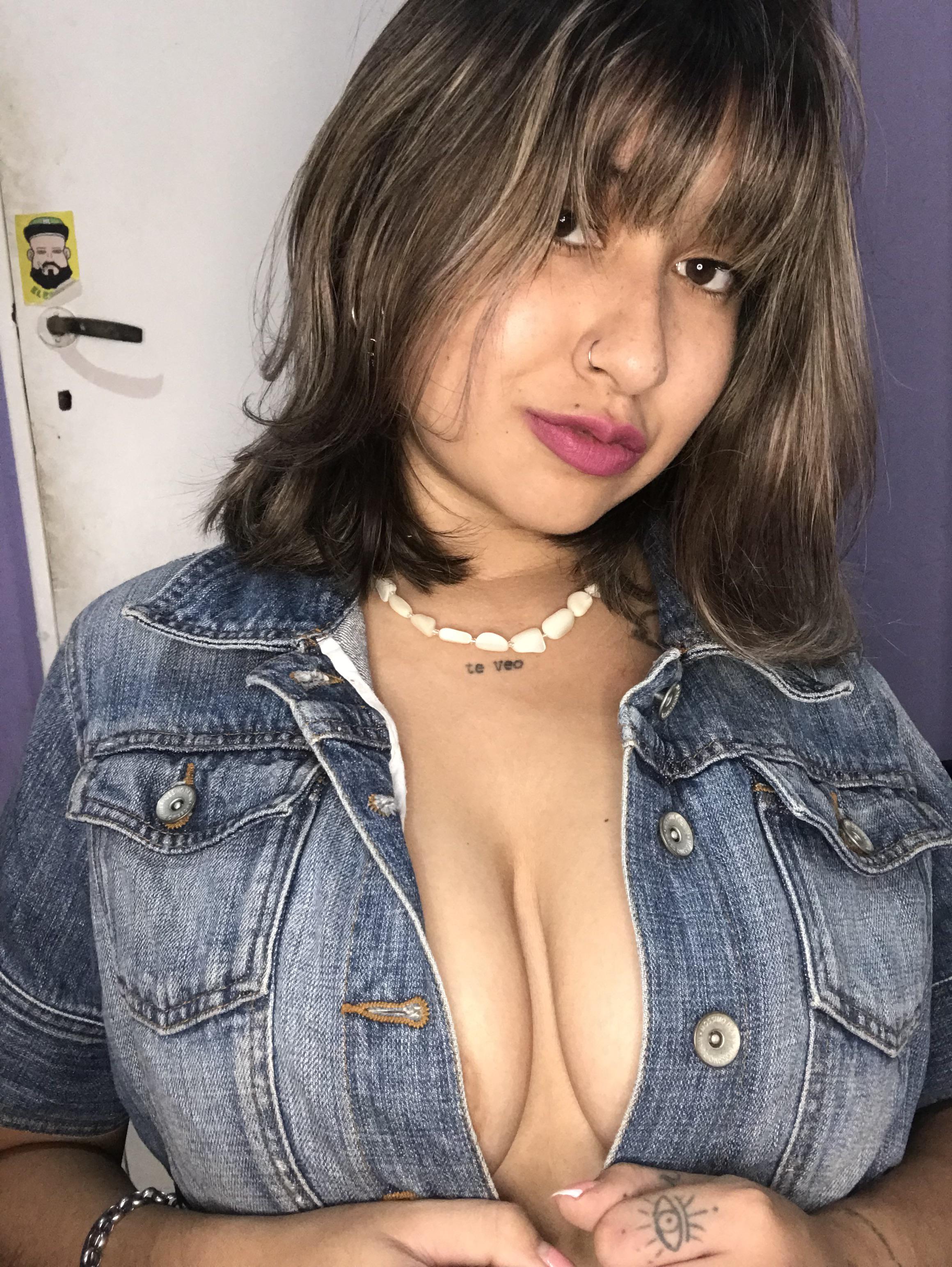 I think this denim jacket looks better without a blouse and without a bra.🍒👀 | Scrolller