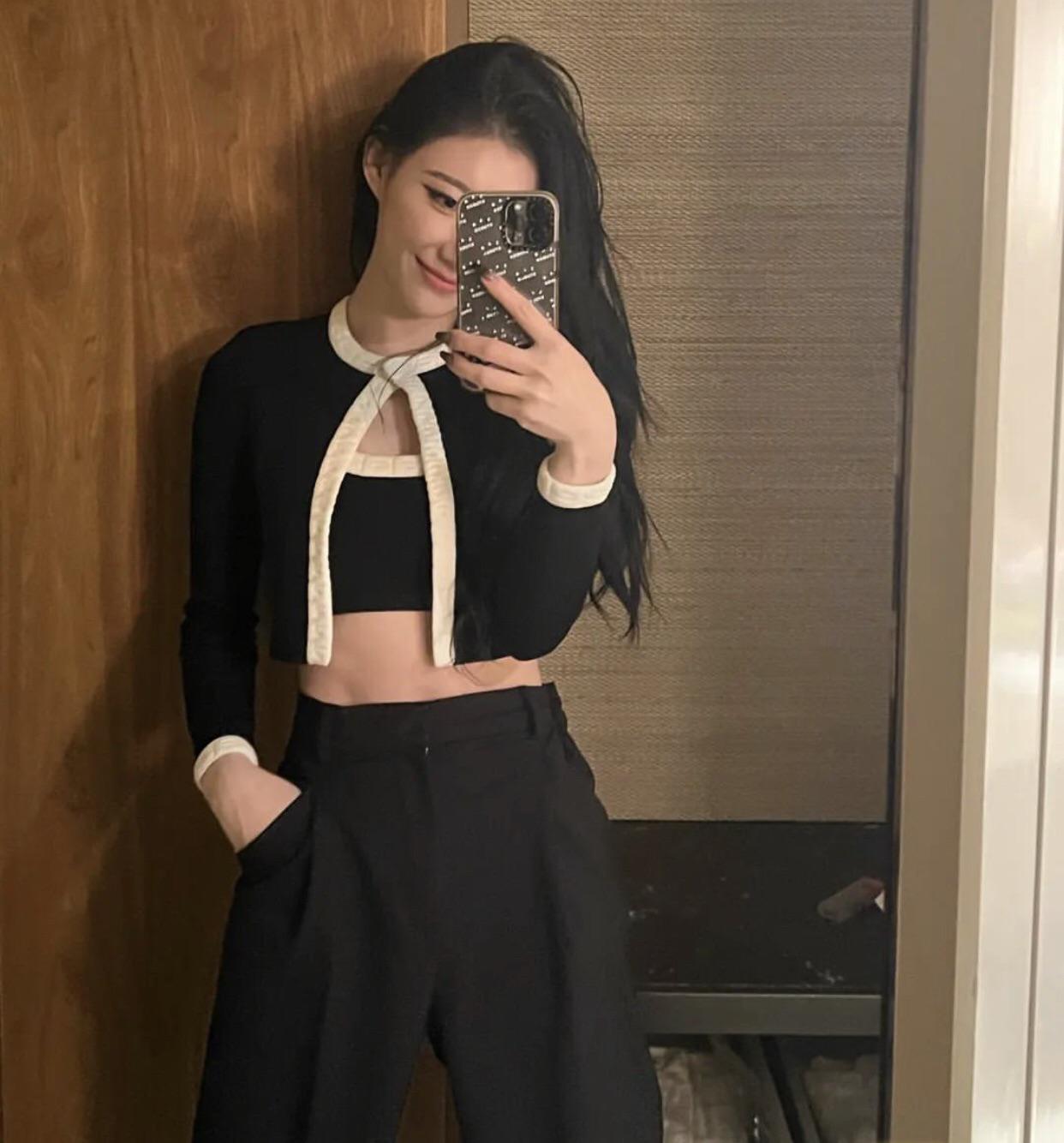 I wanna taste her soo bad | Scrolller