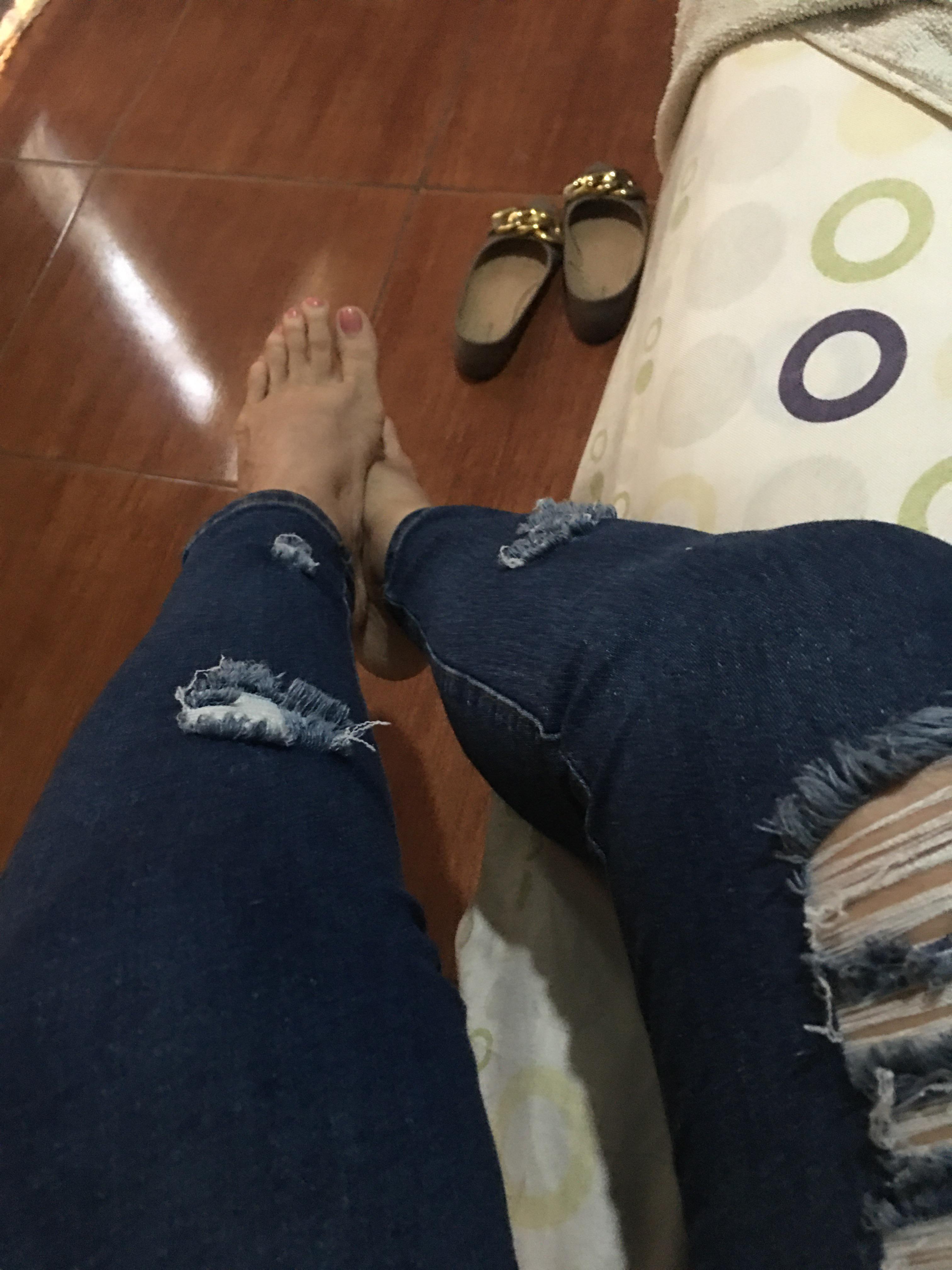 I want you to worship my feet | Scrolller