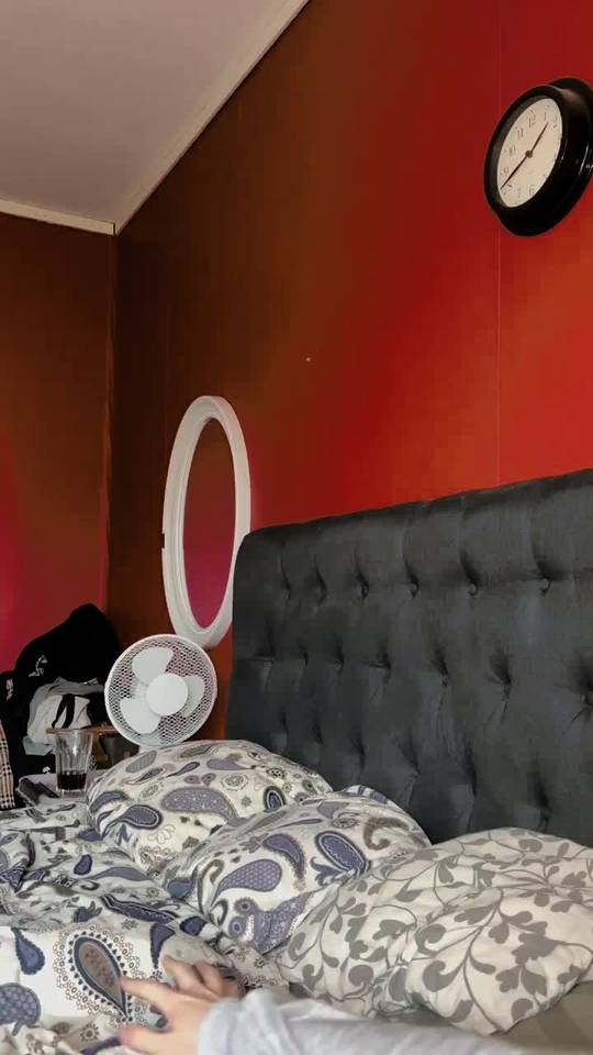 I wouldnt mind if you put it in the "wrong" hole 🥰 | Scrolller