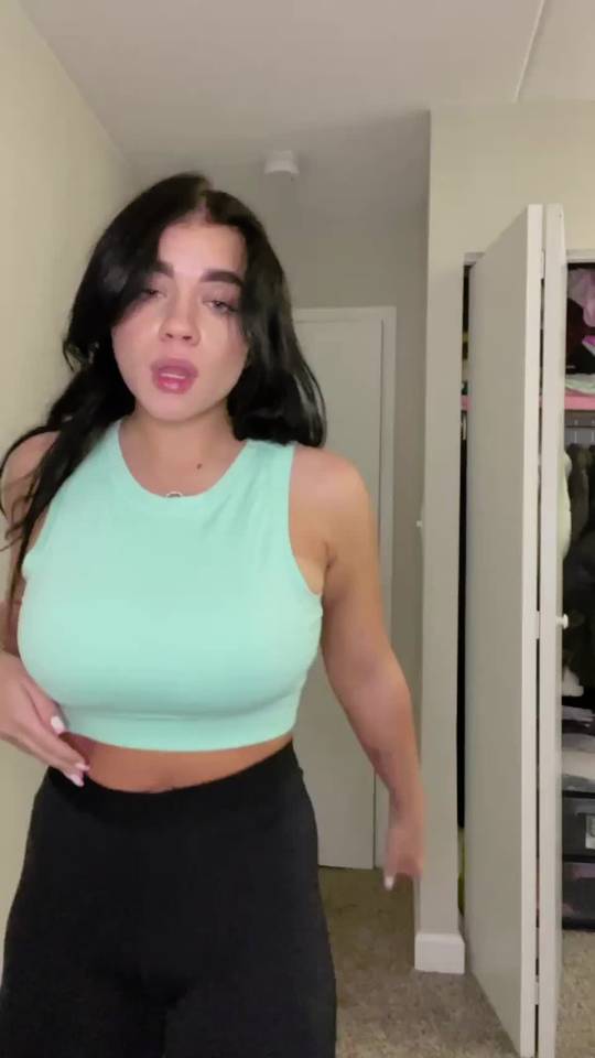 I'm 18 and not on birth control, would you still fill me in? 🤭 | Scrolller