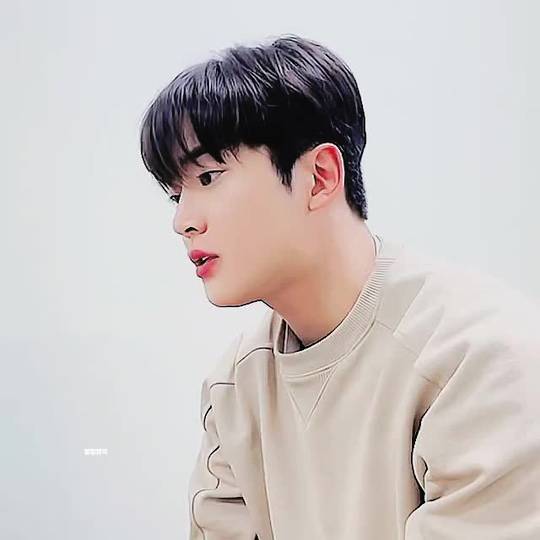 I'm suddenly craving cock for some reason | Scrolller