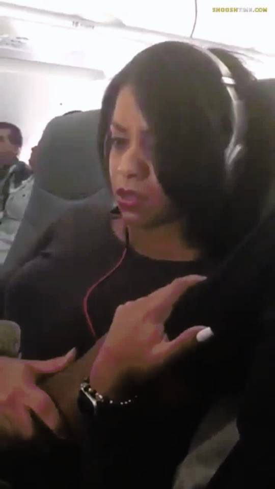 In an airplane. [GIF] | Scrolller