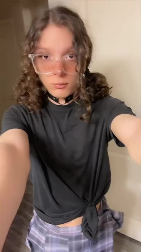 Is it my life’s purpose to be a cum dump for men? 🙈 | Scrolller