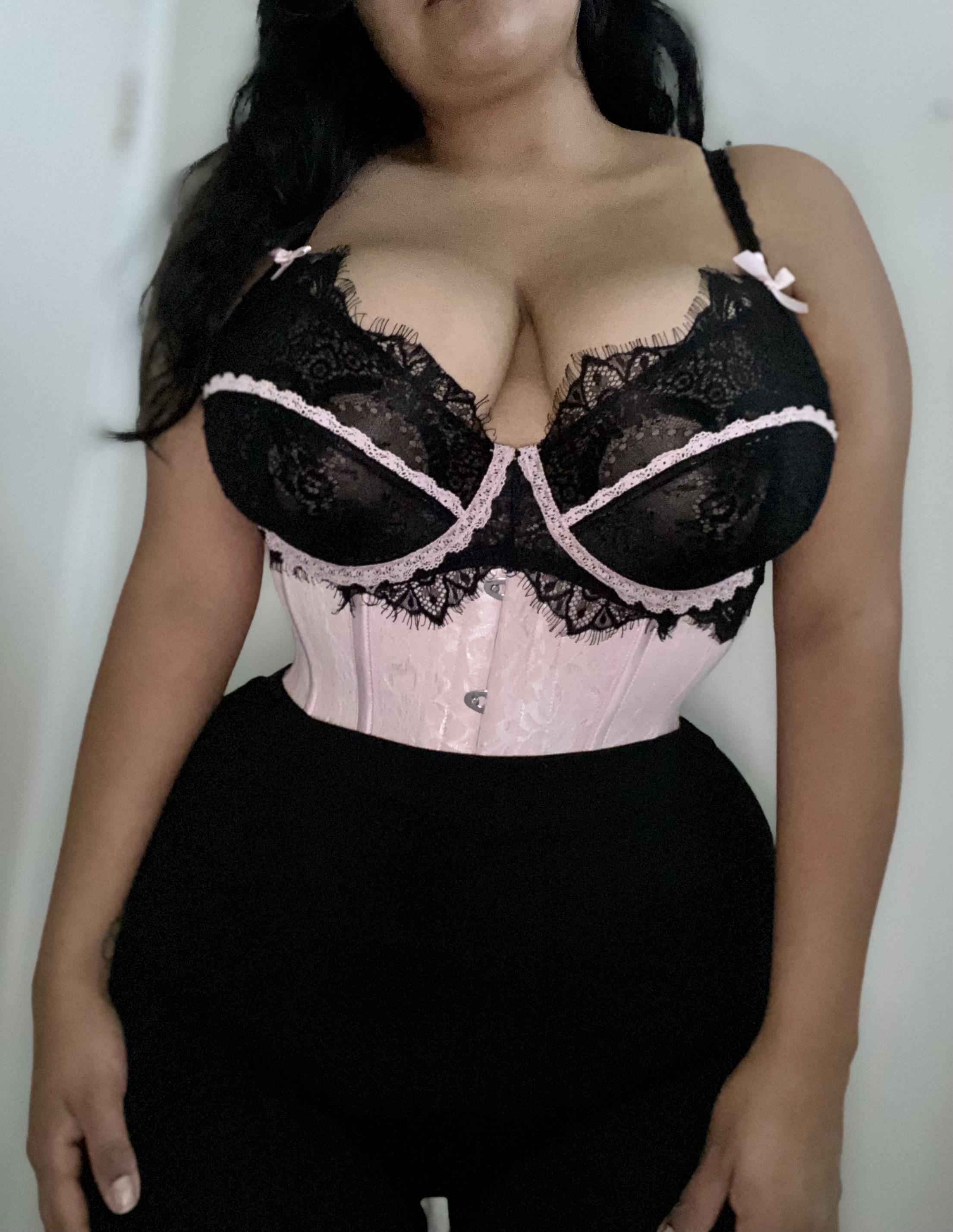 Is this a good color combination? | Scrolller