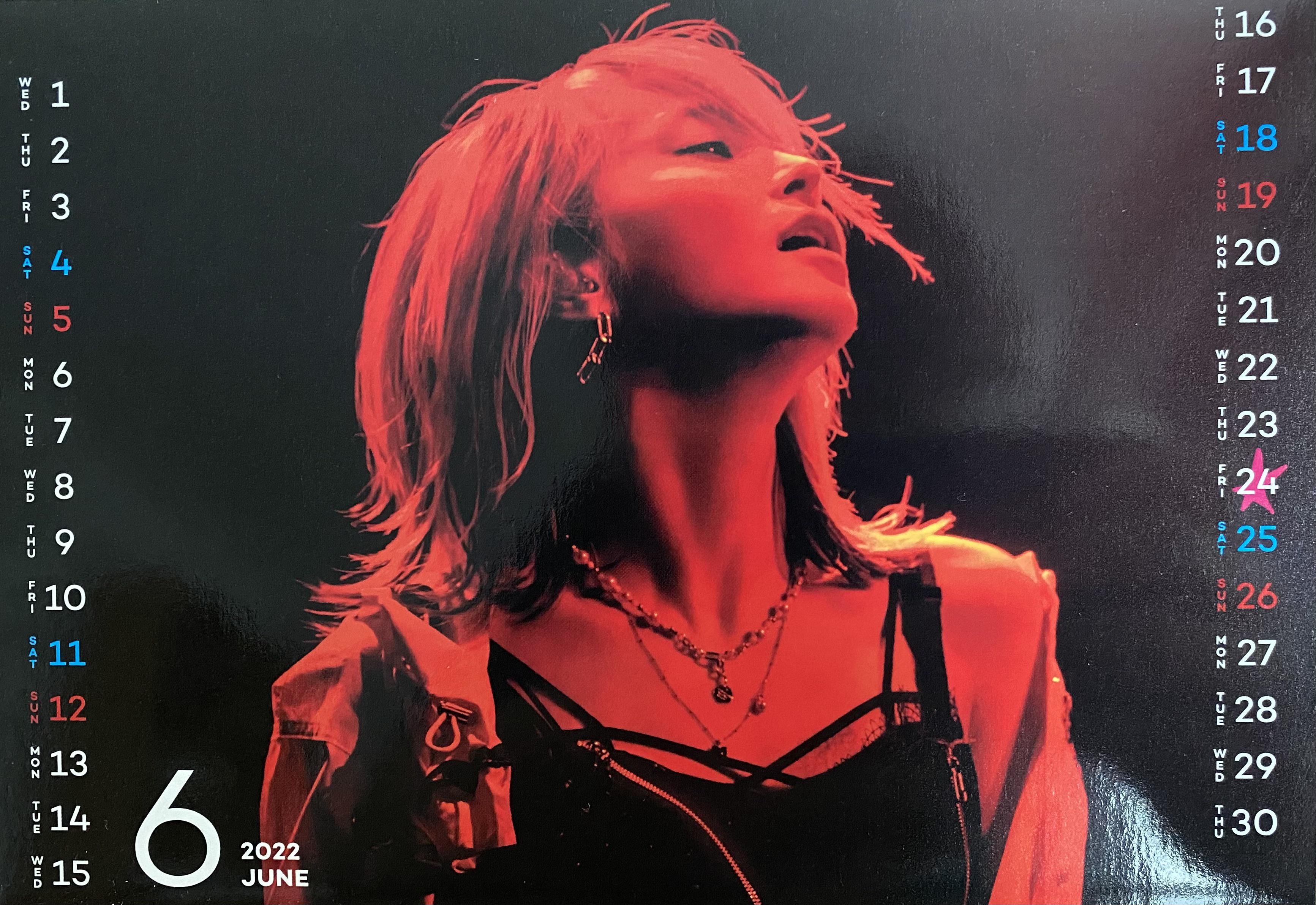 It’s midnight in Japan.Happy Birthday to our beautiful Queen ️💜💙 | Scrolller