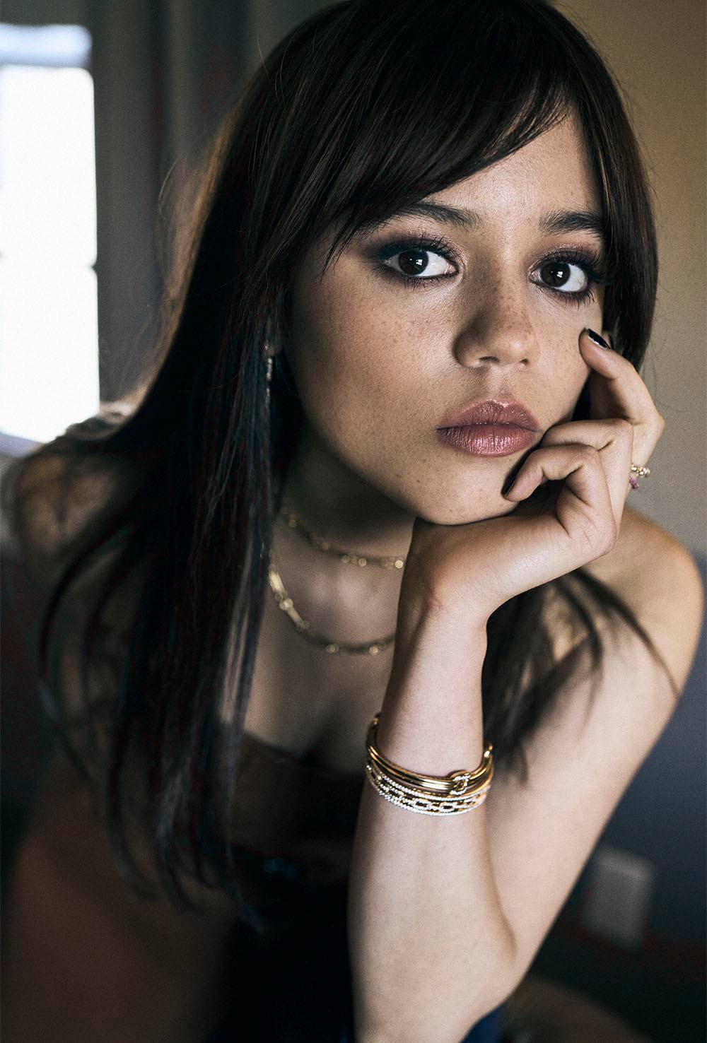 Jenna Ortega - Closeup | Scrolller