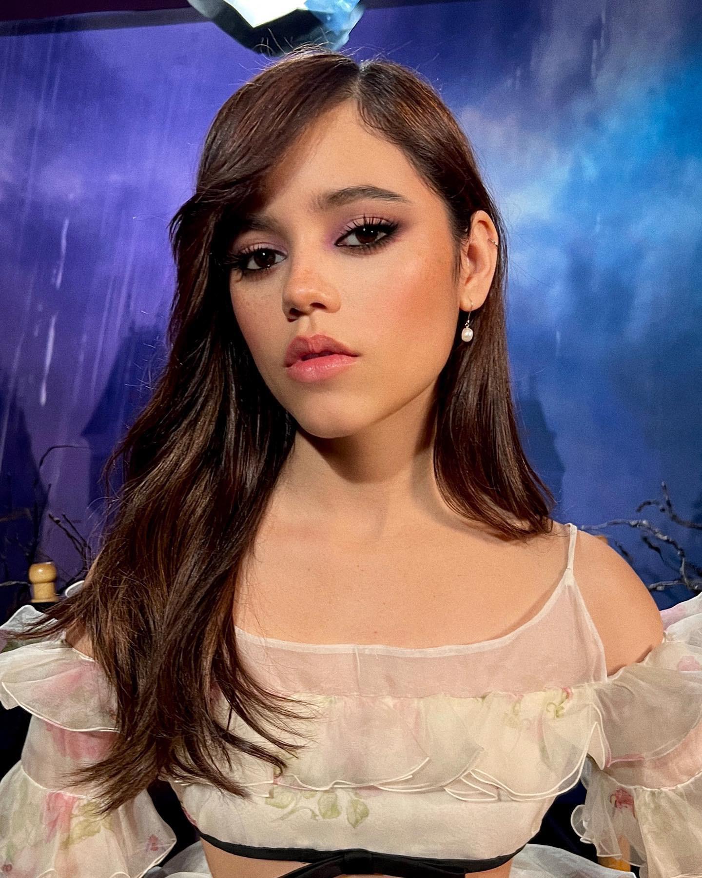 Jenna Ortega has perfect lips | Scrolller