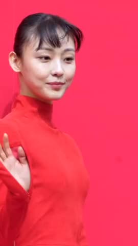 Jeon So-nee | Scrolller