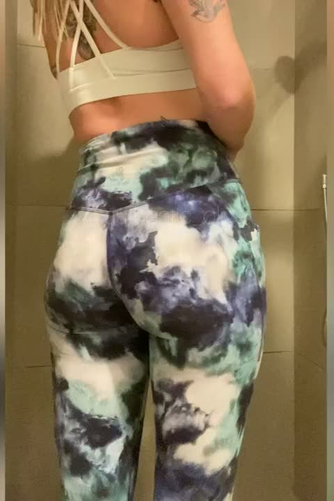 Jiggle Jiggle Scrolller
