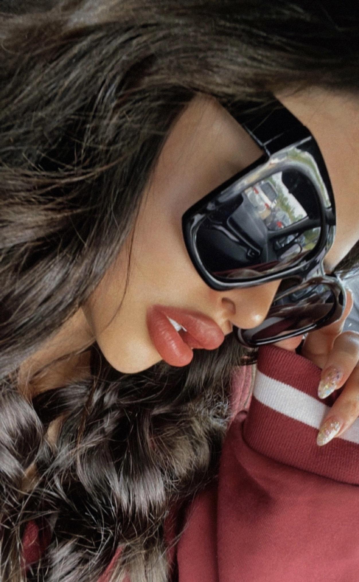 Jizz on my lips | Scrolller