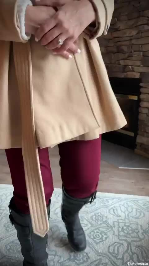 Just a glimpse… | Scrolller