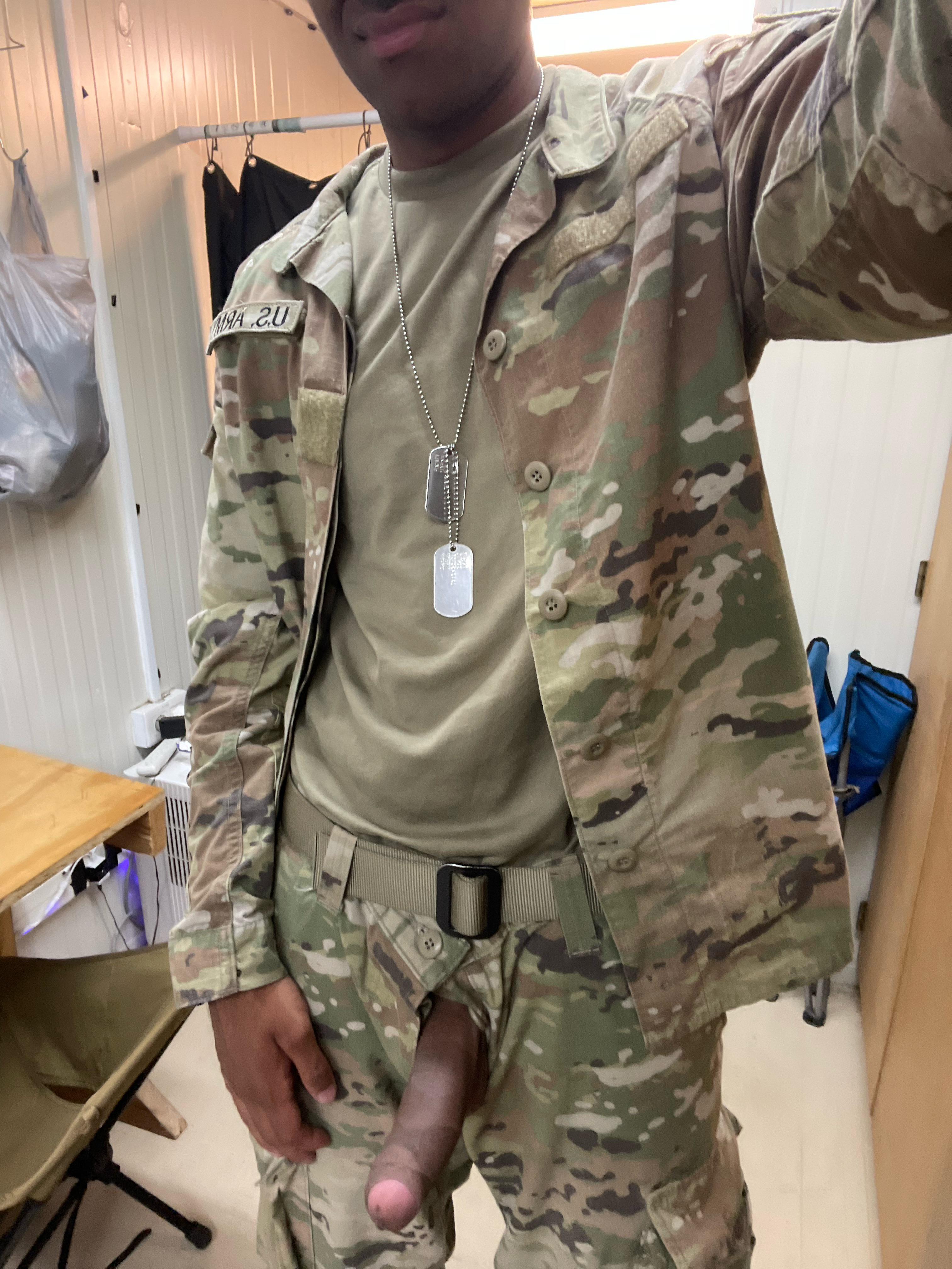 Just got off work :) (19) | Scrolller