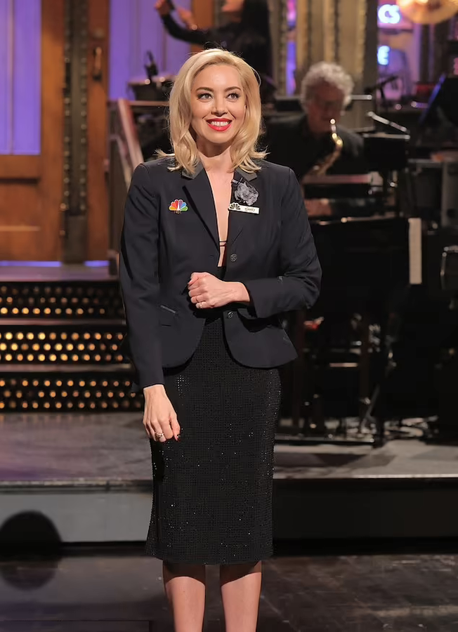 Just One More from Aubrey's Appearance on SNL This Past Weekend | Scrolller