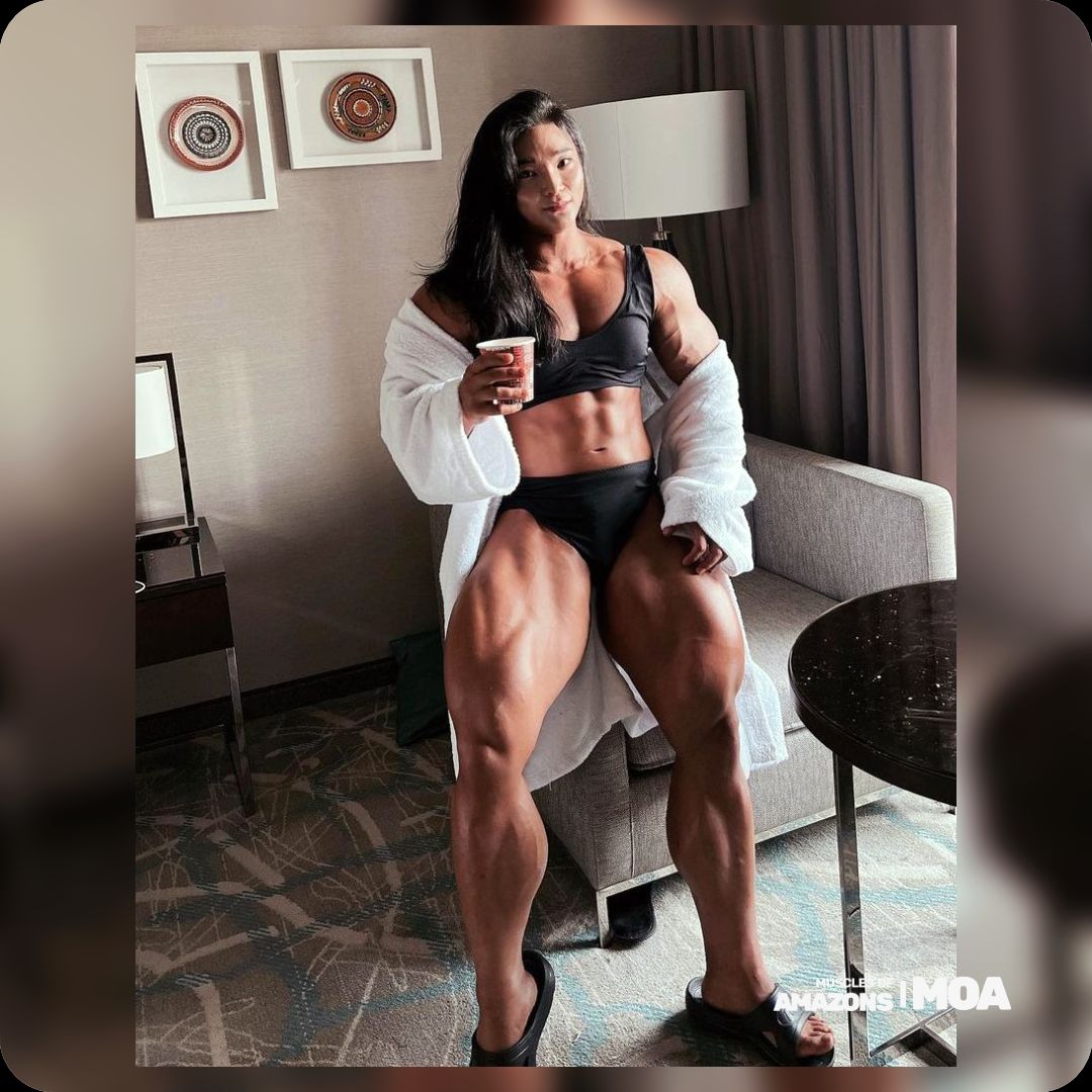 Kang Eun Hee | Scrolller