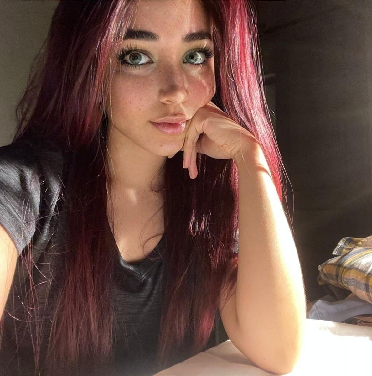 Keep moving :) | Scrolller