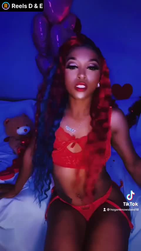 Kiera Teasing | Scrolller