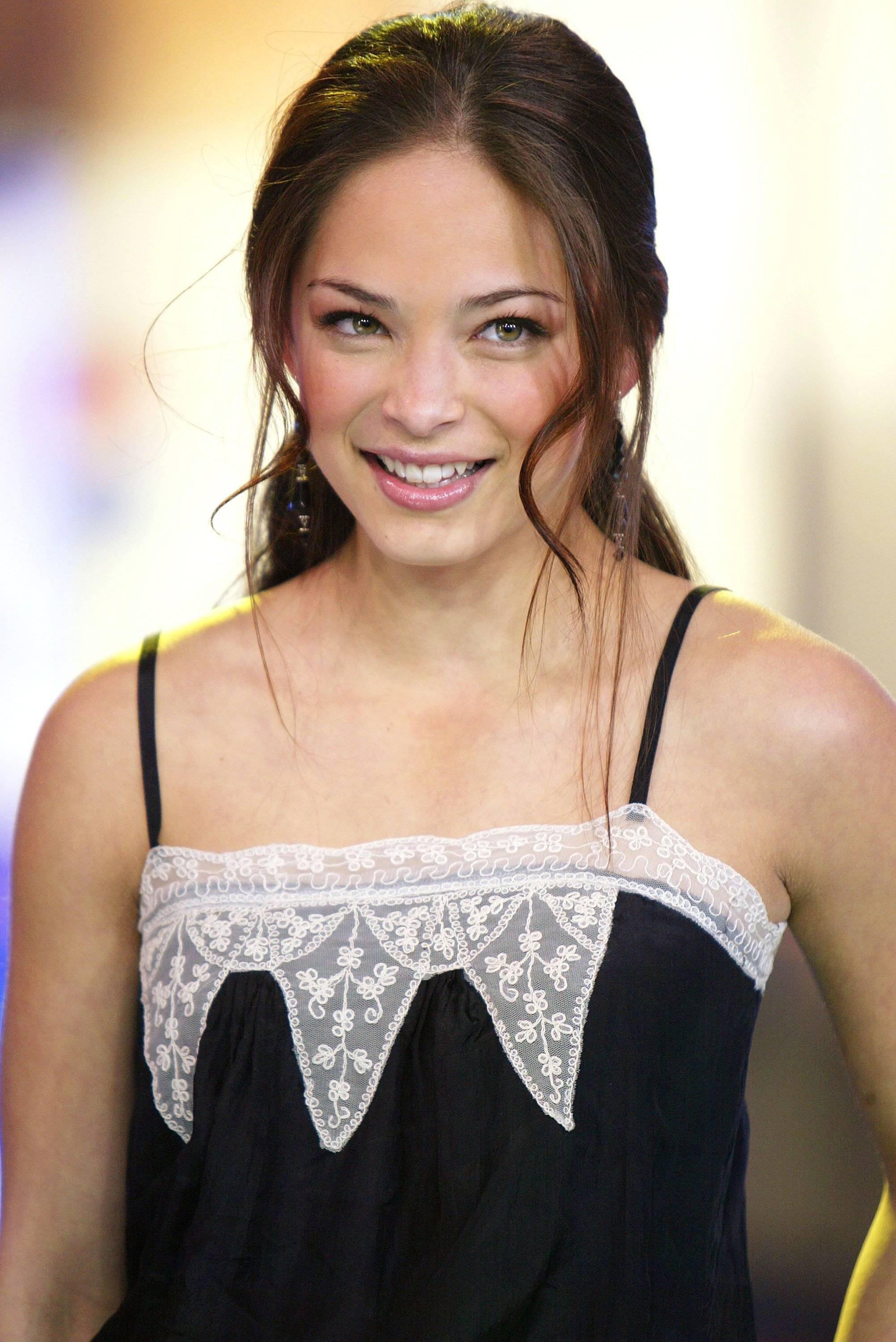 Kristin Kreuk Scrolller 4578