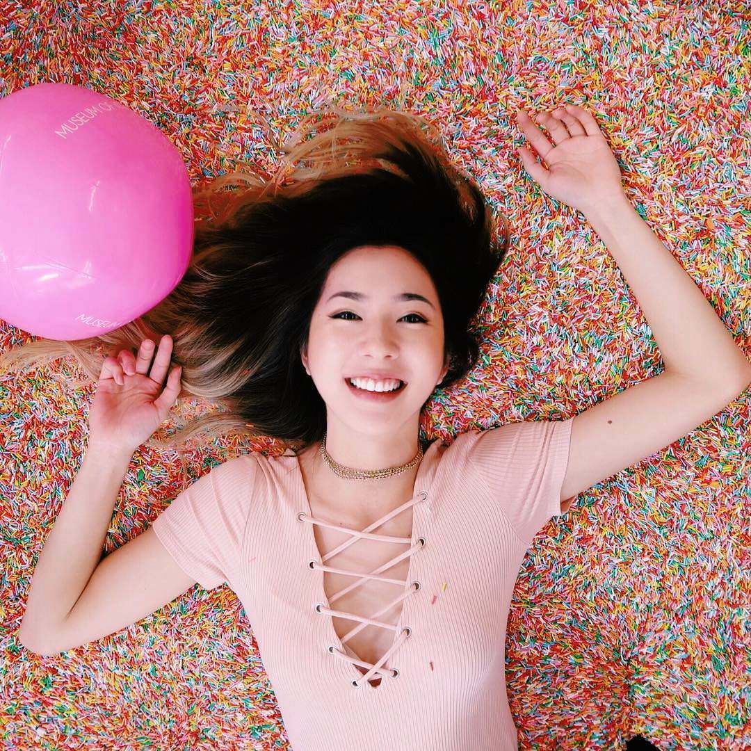 Laying in sprinkles 😍 | Scrolller