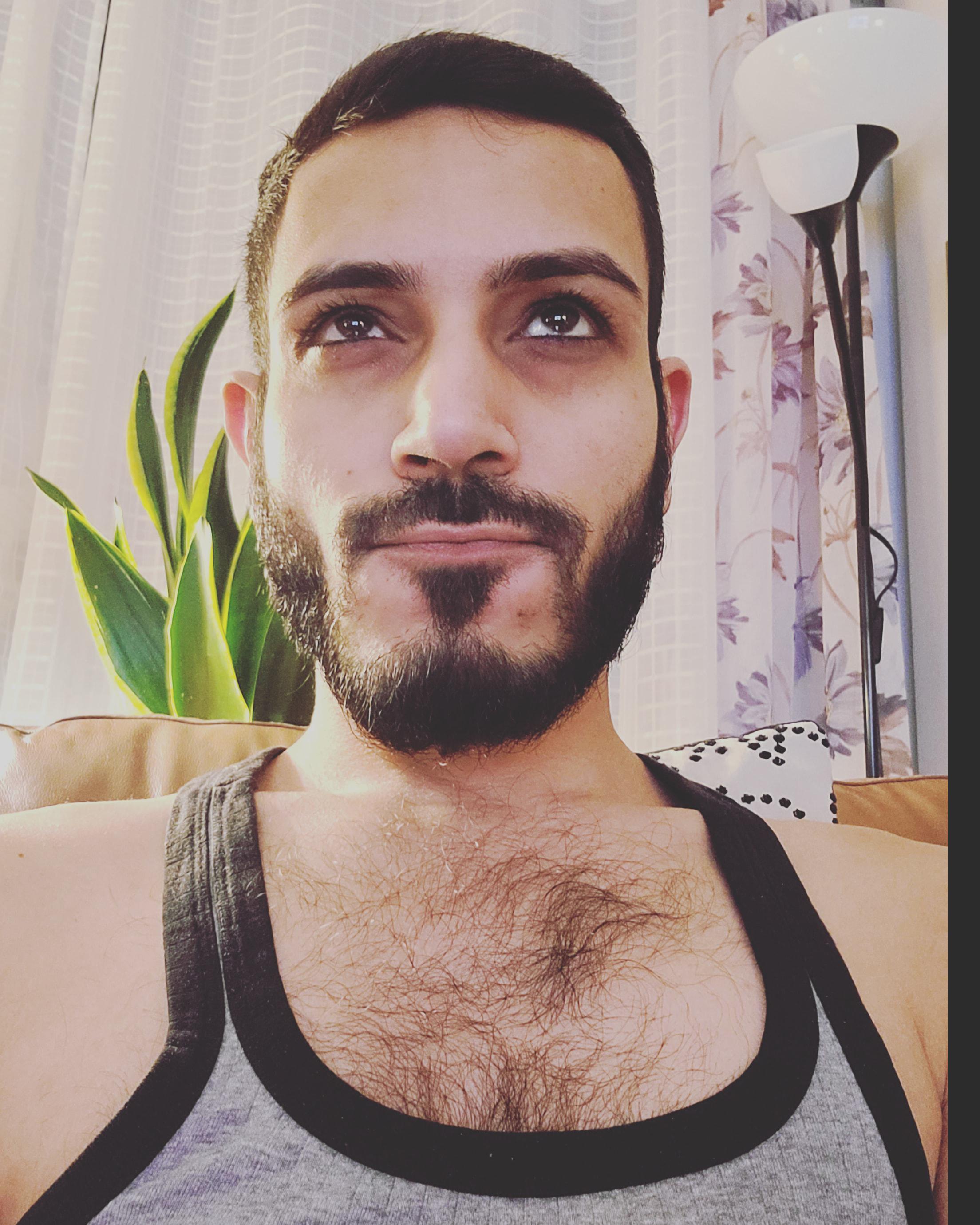 Lazy Sunday😏 Scrolller