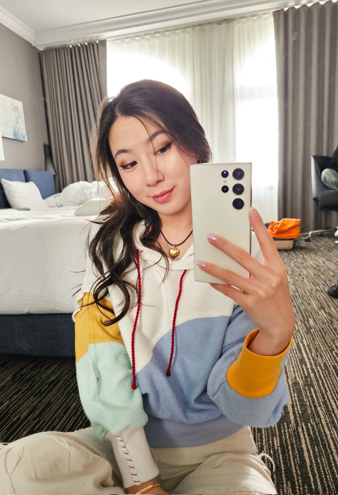 Leslie | Scrolller