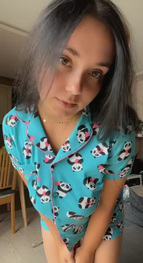 Let me bounce them in front of you! | Scrolller