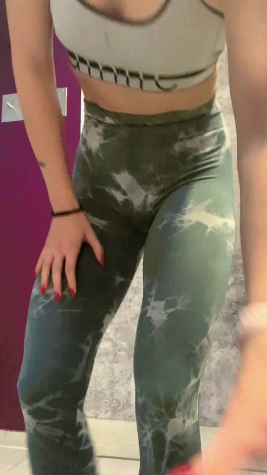 Let me drive you crazy with my booty daddy | Scrolller