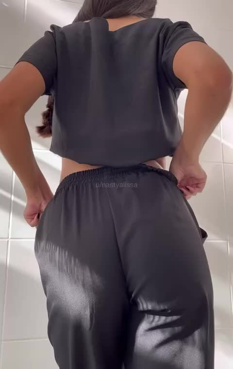 Let Me Sit On Your Face Scrolller