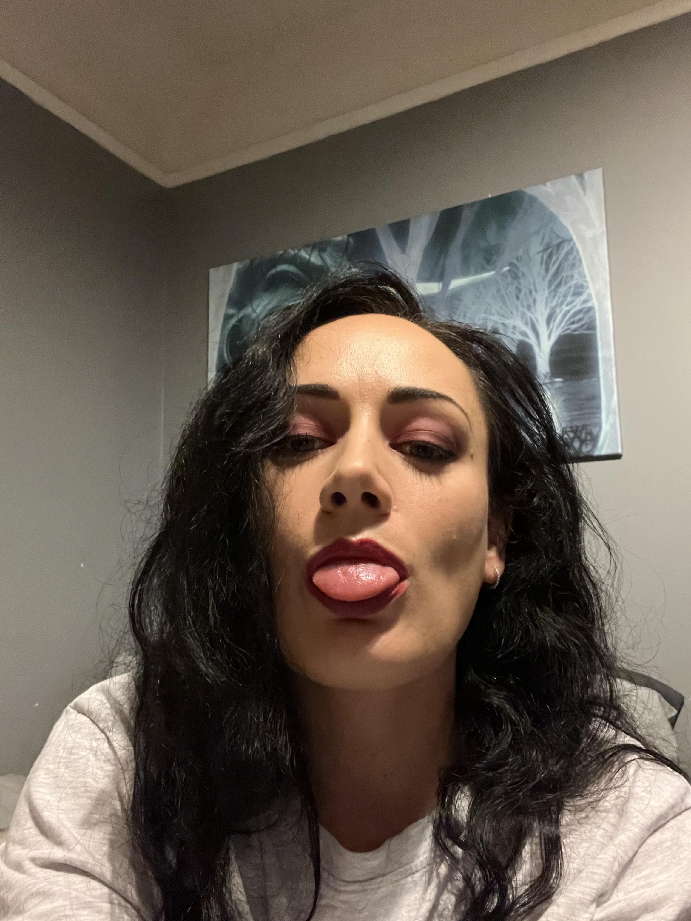 Let’s explore your dirtiest fantasies | Scrolller