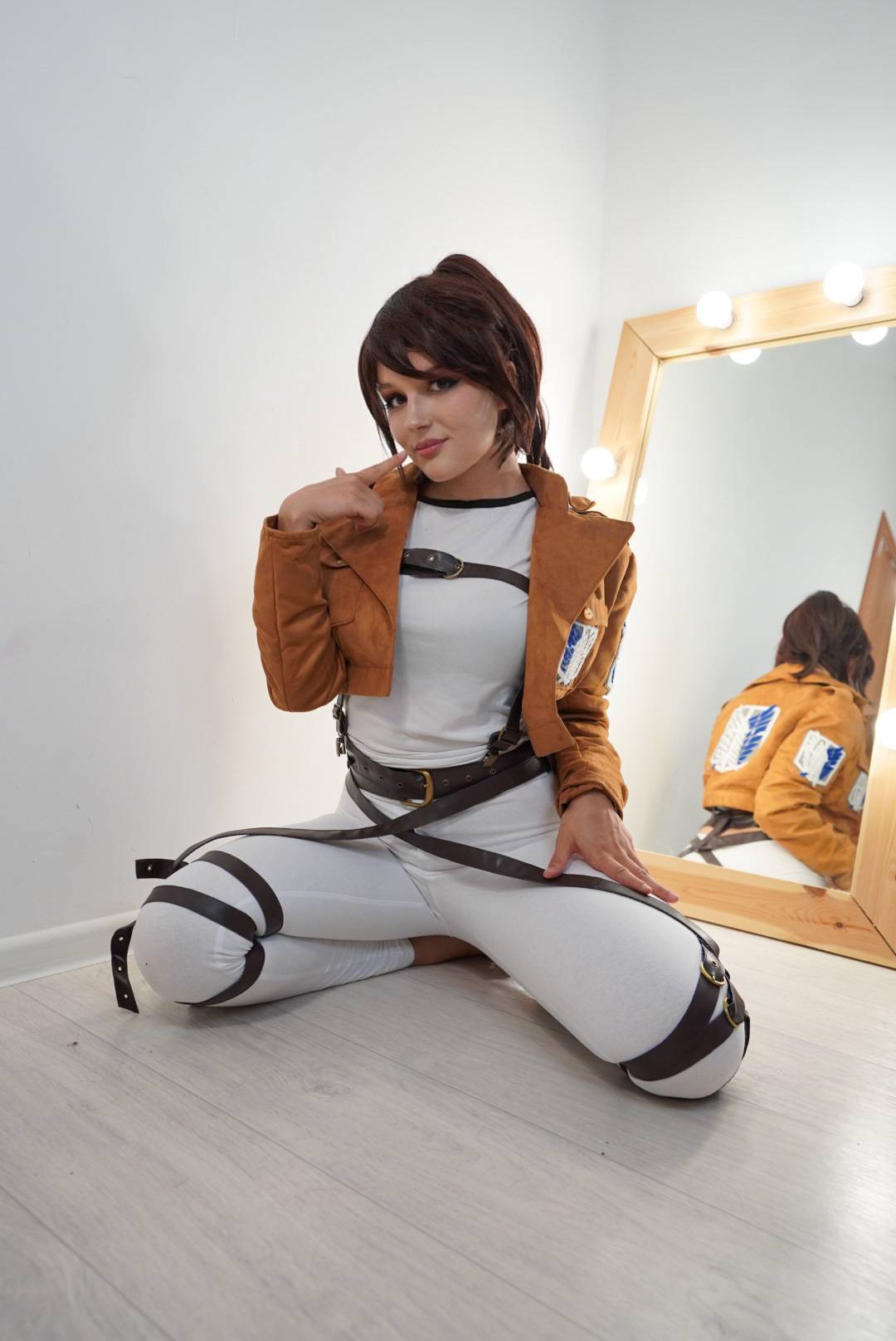 Lil sneaky peak of the peach | Scrolller