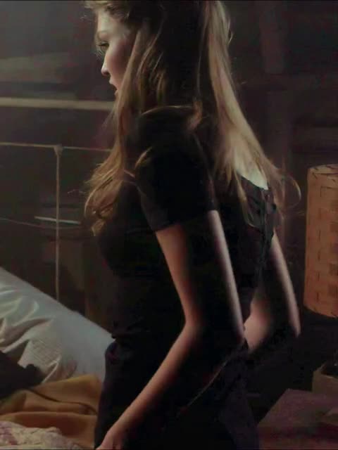 Lily Simmons in Banshee (s1e2) | Scrolller