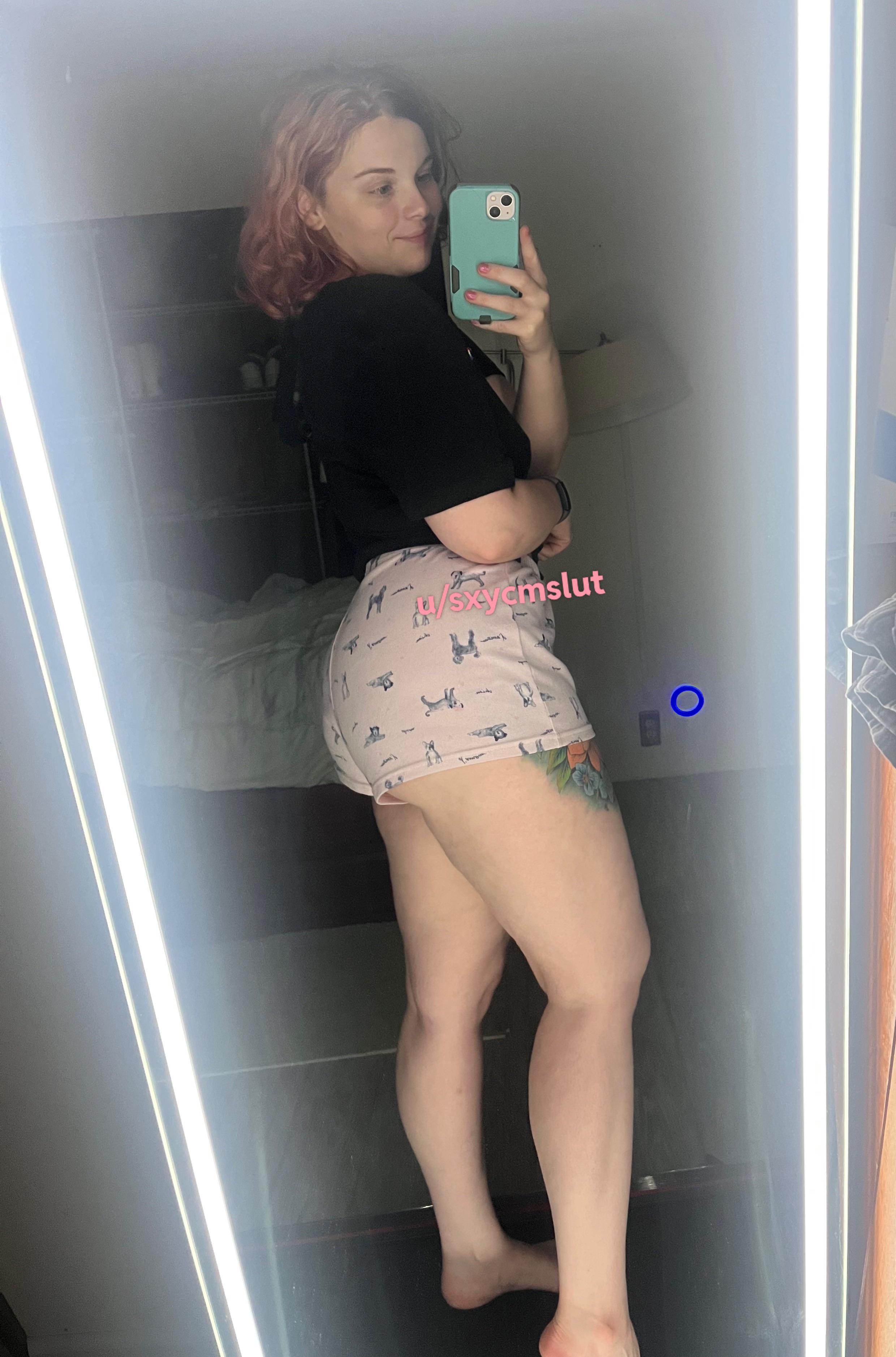 Looking leggy | Scrolller