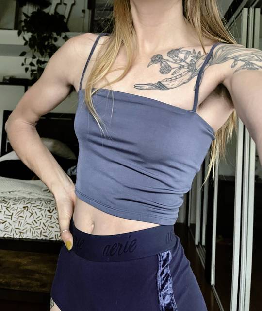 Love how this silky tank looks on my flat chest | Scrolller