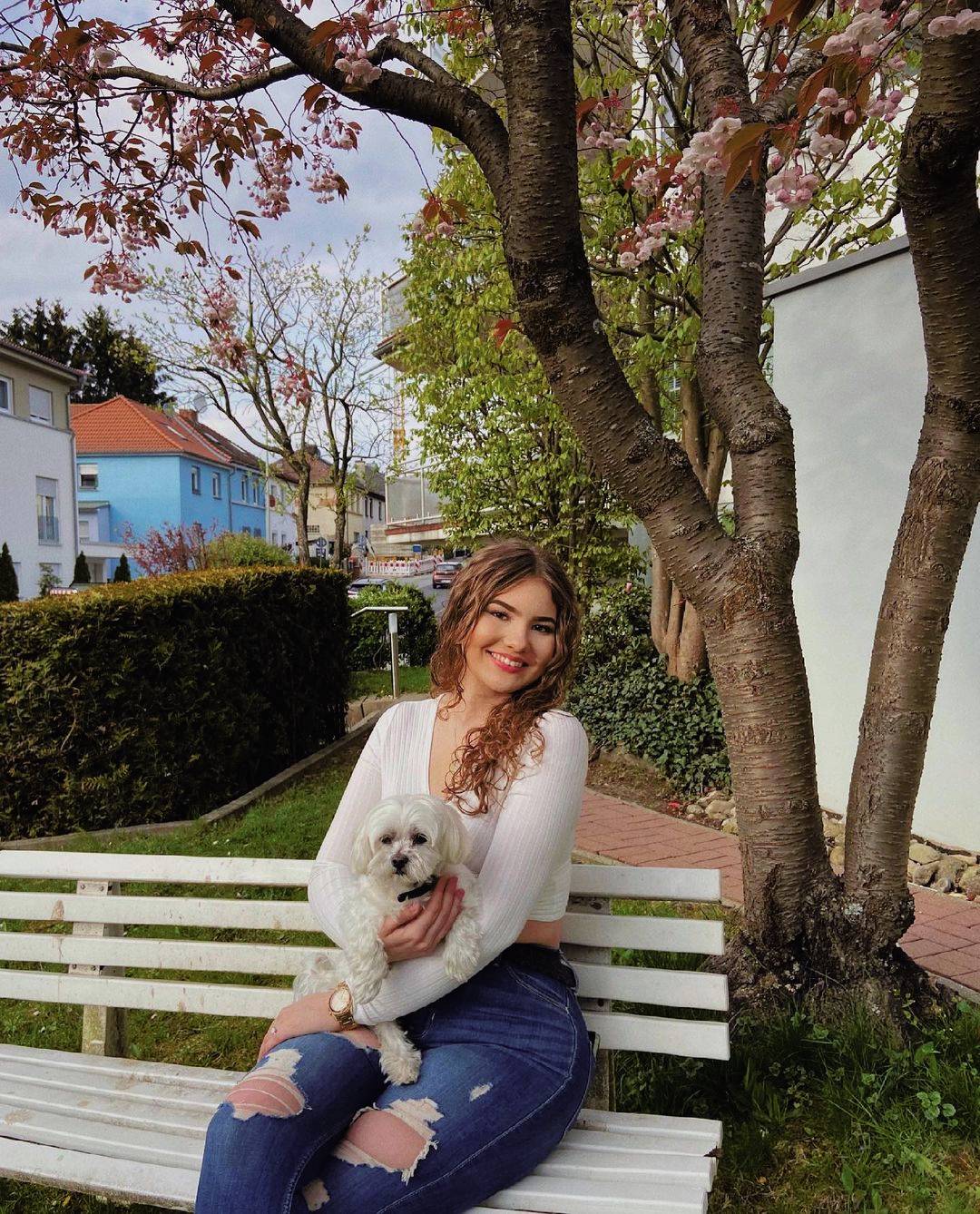 Lucky bench | Scrolller