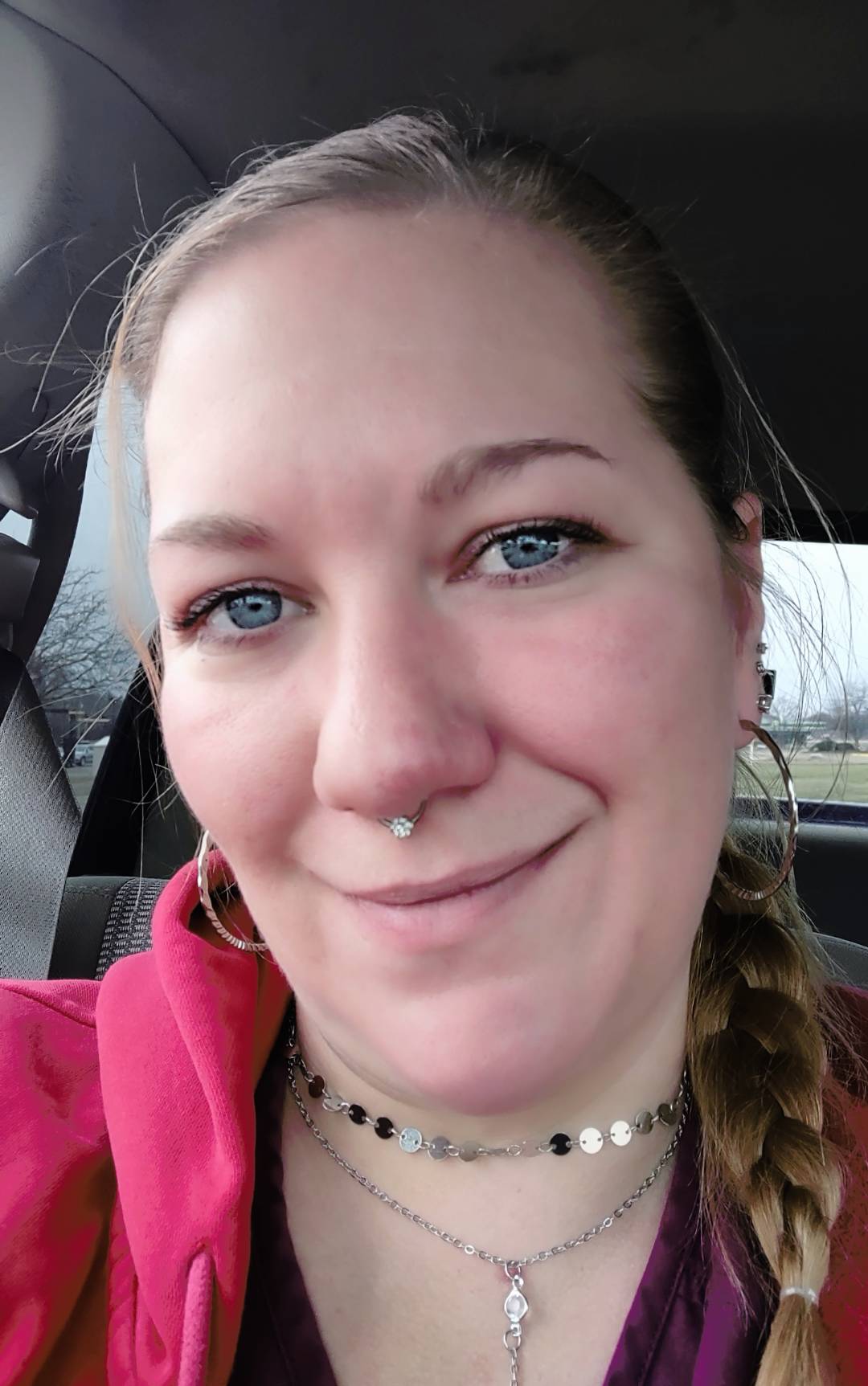 Lunchtime Smiles 🖤 ️🖤 Scrolller