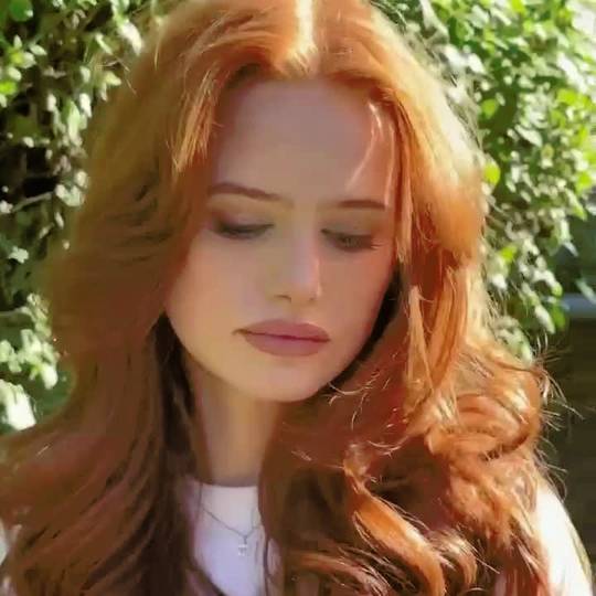 luscious locks in new IG post | Scrolller