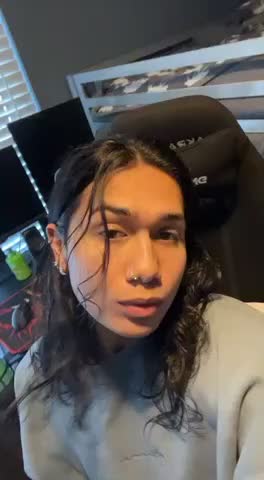 make me yours | Scrolller