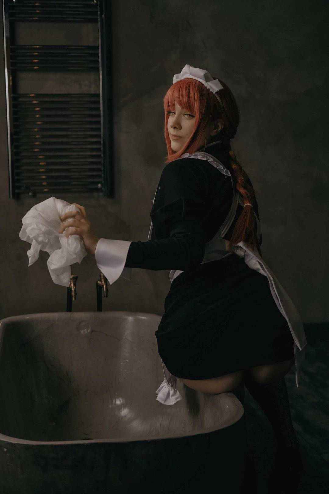Makima as a maid! | Scrolller